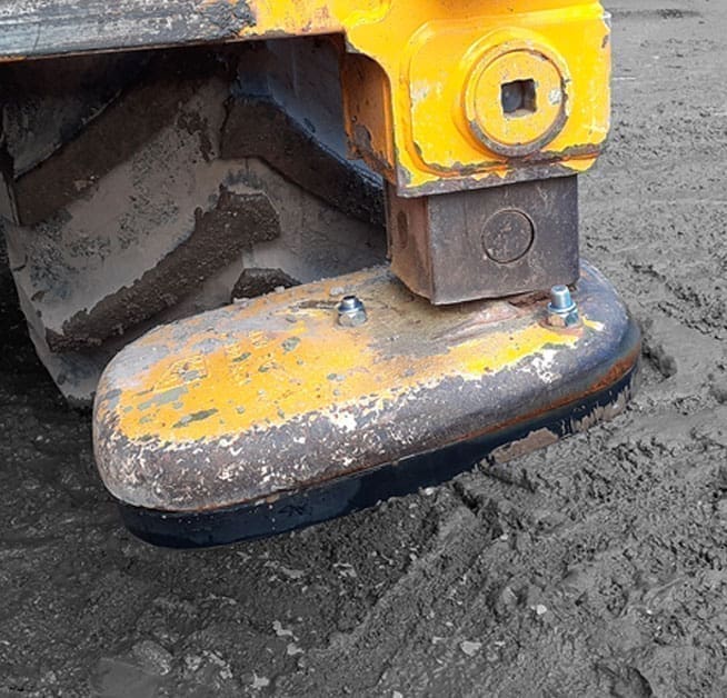 5 Tips to Improve Backhoe Loader Safety | Astrak